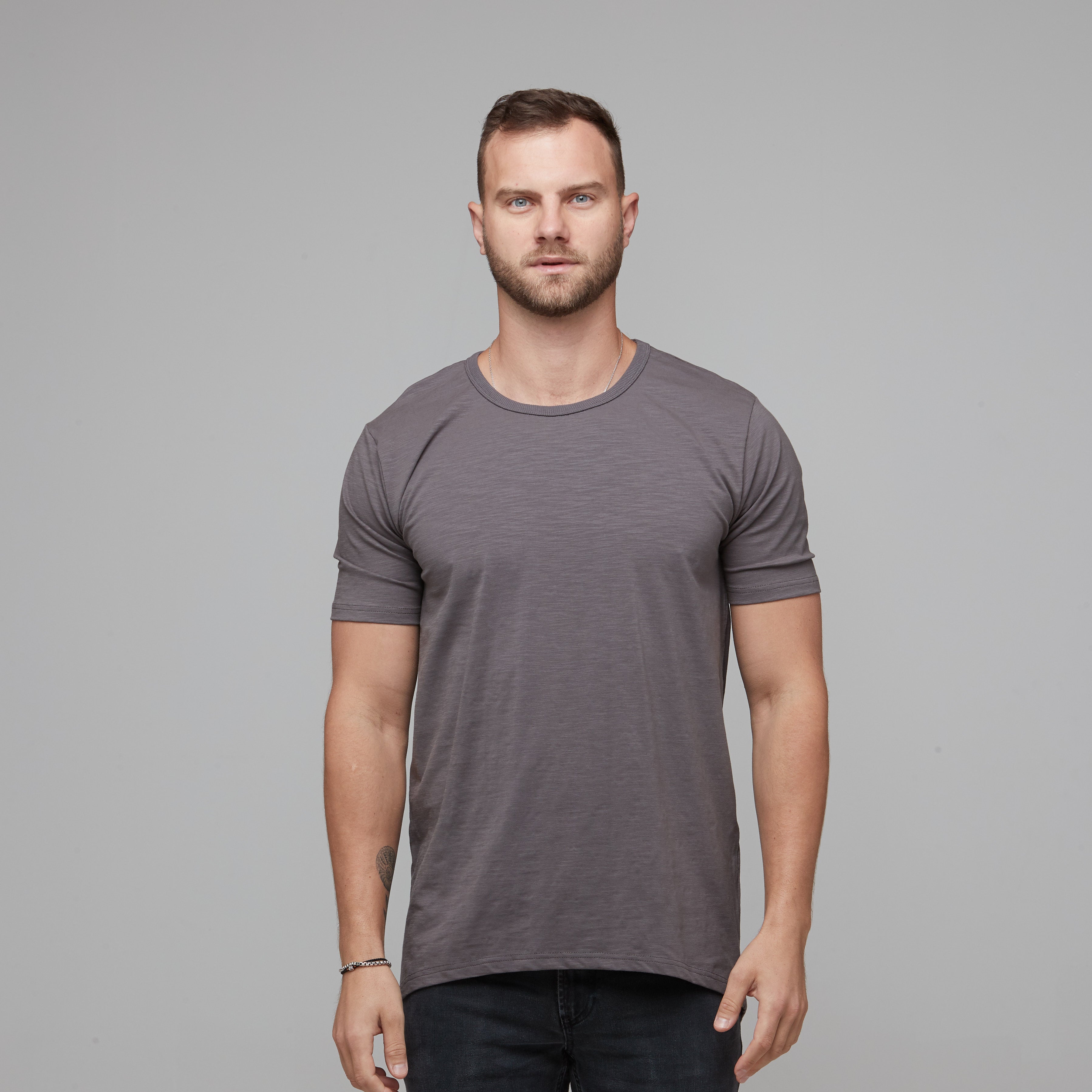 Dante Tee Charcoal – Alaska Basics