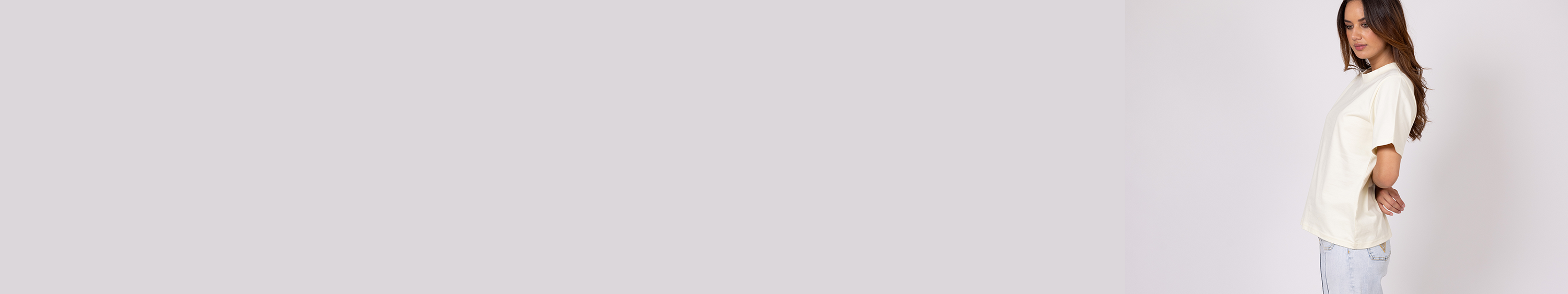 Aisha Tee Black – Alaska Basics